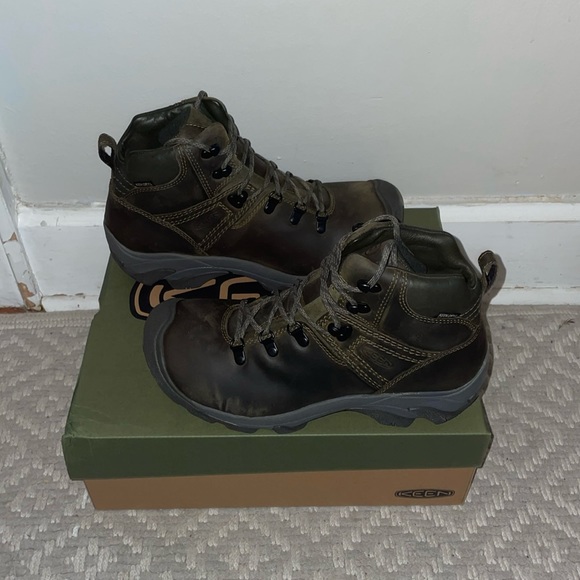 Keen | Shoes | Keen Pyrenees Mens Dark Oliveforest Night Asstd Hh ...